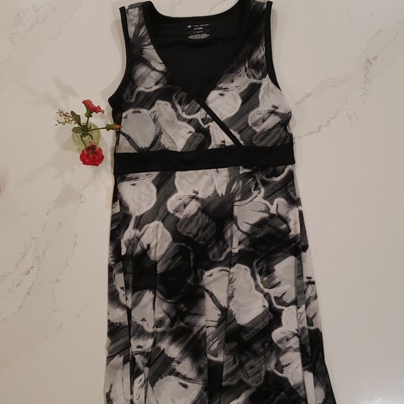 tek gear | Dresses | Tek Gear Drytek Athletic Dress With Shelf Bra ...